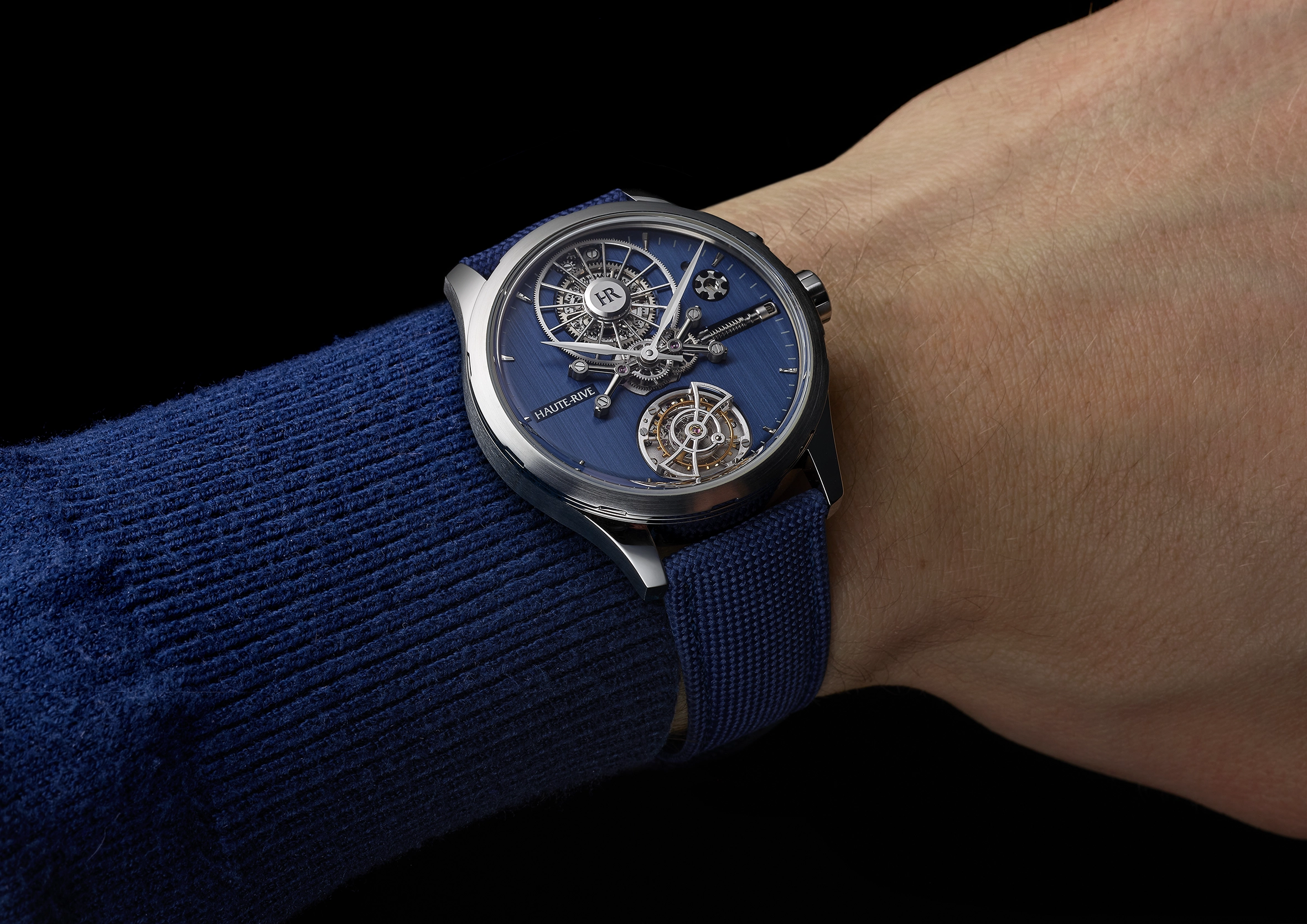 HAUTE-RIVE WATCHES - Honoris Strato Blu